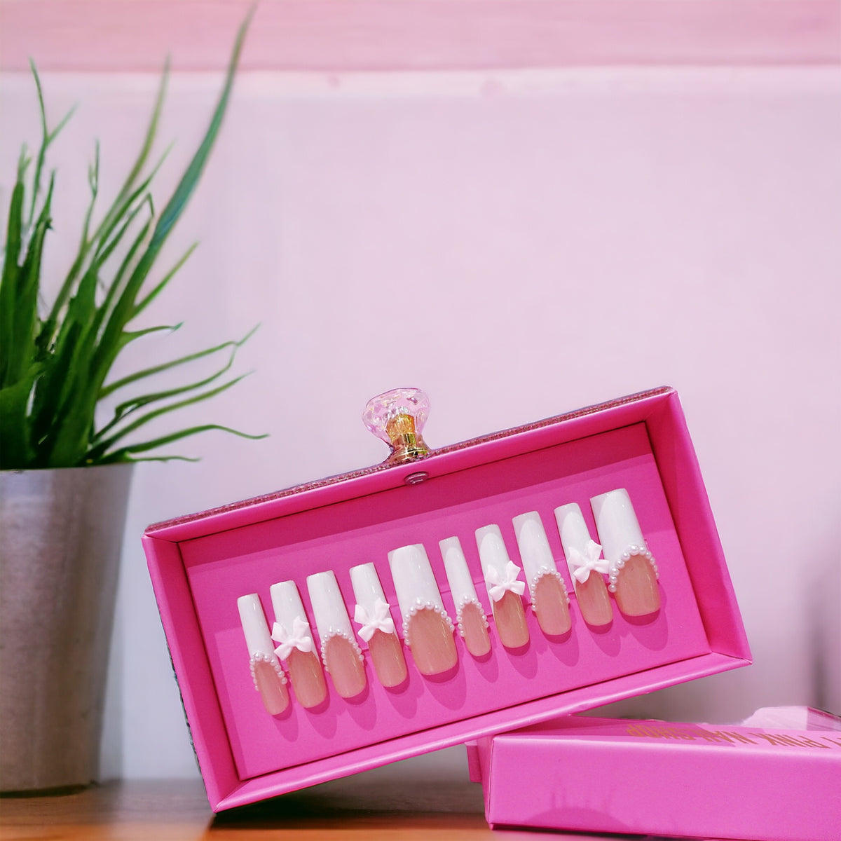 Classics white bow long coffin set – City Pink Nailshop